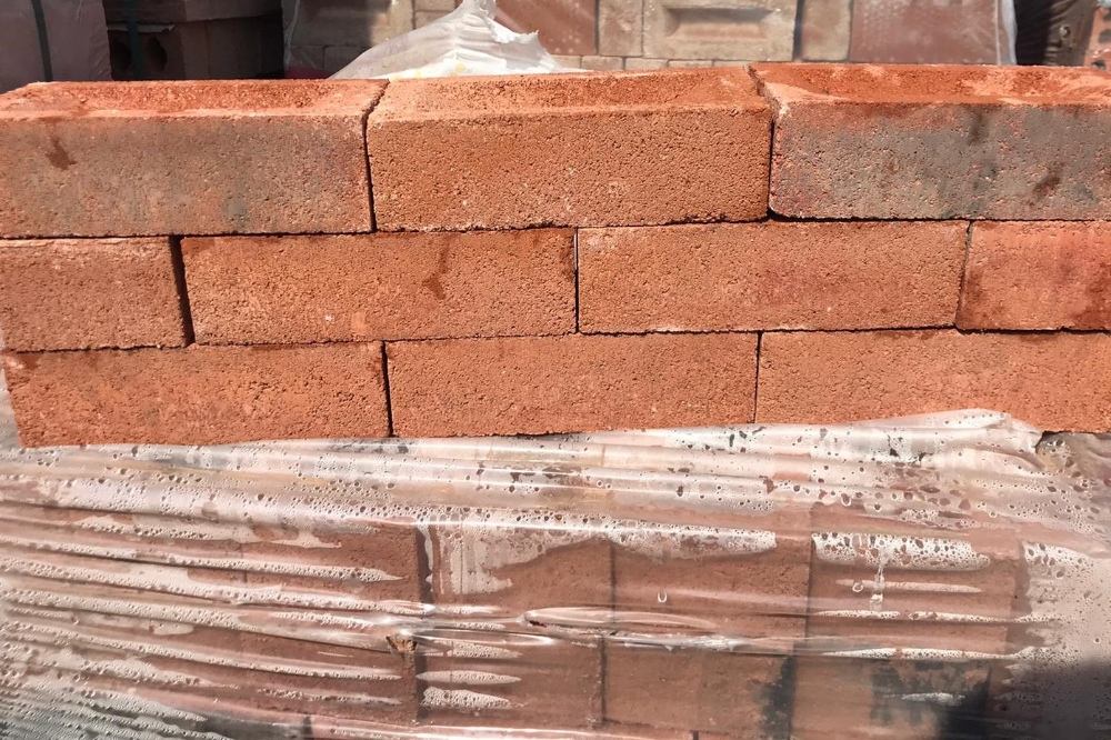 Marshalls Orange Multi Concrete Bricks - Less 2 Build It